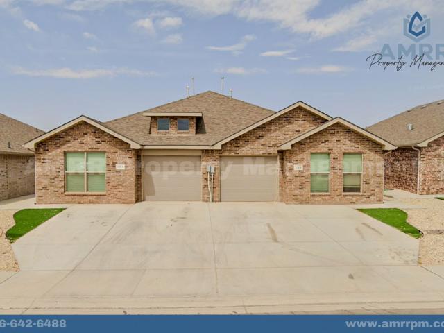 Easy Living with AMRR: Move In Ready 3 Bedroom, 2 bath home!