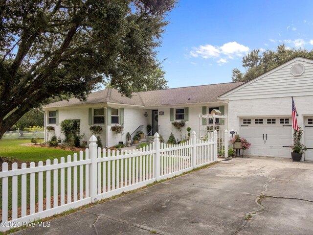 Easy St, Newport, Home For Sale