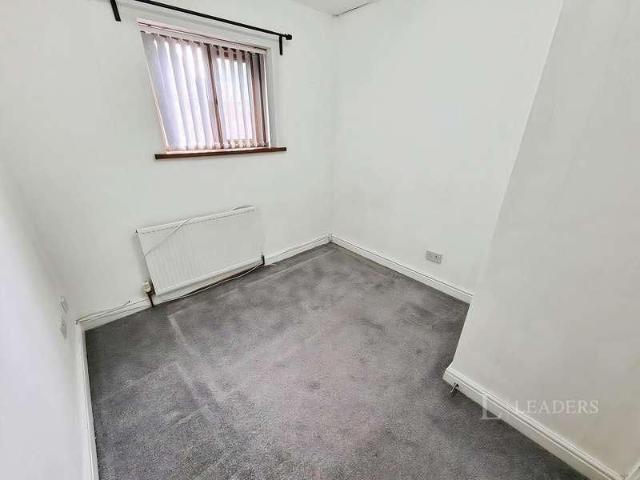 Easmore Close, Birmingham, B14