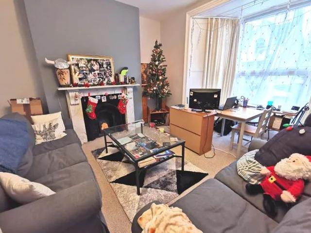 Eaton Crescent, Swansea, SA1