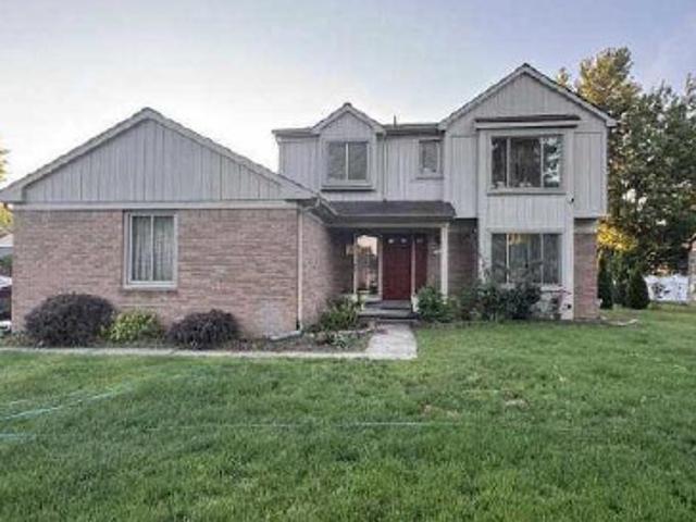Eaton Dr
