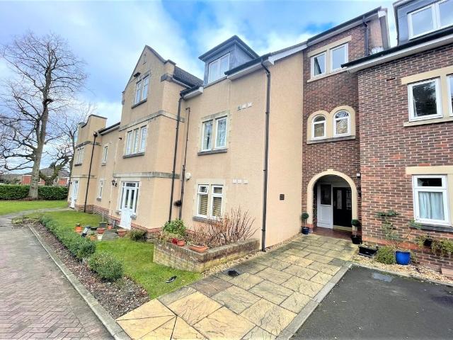 Eaton House, Regency Court, Grove Lane WA15, 2 bed flat to rent, £1,250 pcm | PrimeLocation
