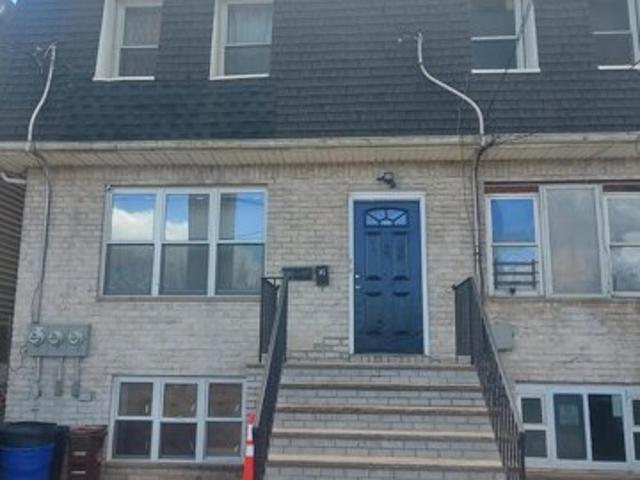 Eaton Pl, Staten Island, Home For Sale