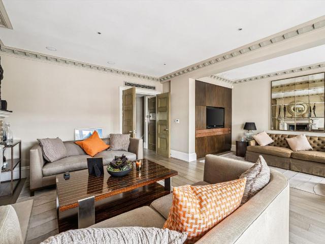 Eaton Place, Belgravia, London SW1X, 3 bed flat to rent, £11,917 pcm | PrimeLocation