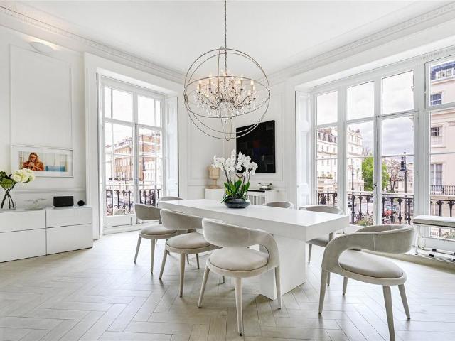 Eaton Place, Belgravia, London, SW1X 2 bed apartment to rent £23,833 pcm £5,500 pw