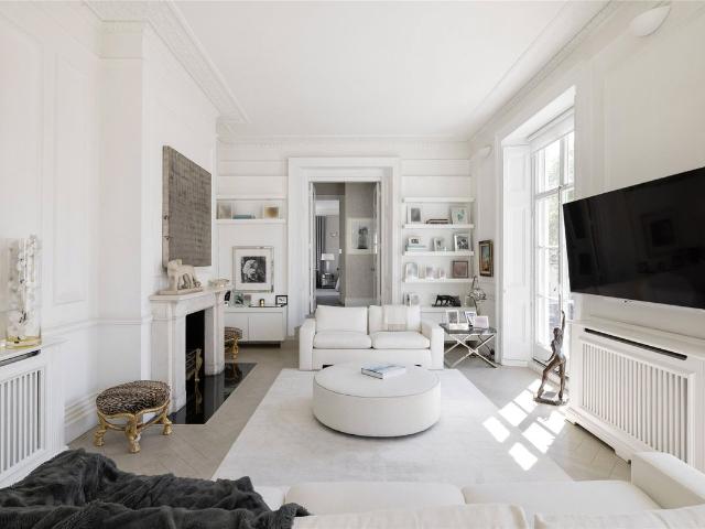 Eaton Place, London SW1X, 2 bed flat to rent, £23,833 pcm | PrimeLocation
