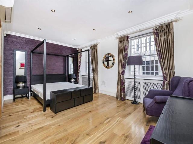 EATON PLACE, SW1X, London