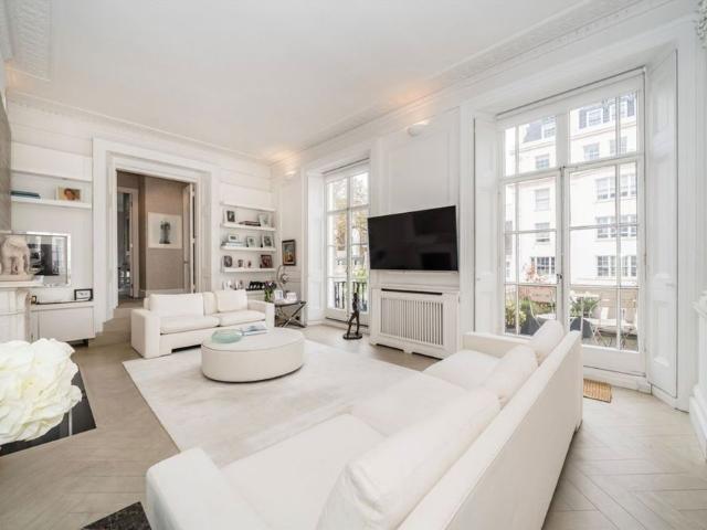 Eaton Place, SW1X, London