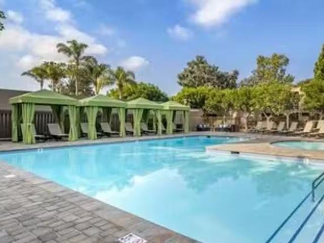 eaves Huntington Beach, 6700 Warner Ave, Goldenwest 1 Bedroo.