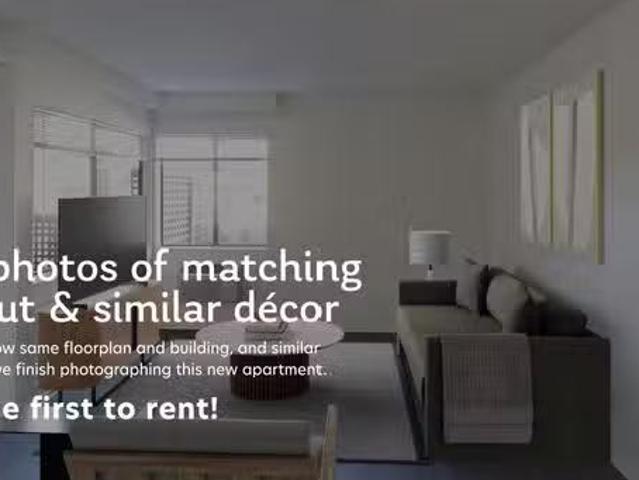 eaves South Coast, 555 Paularino Ave, Costa Mesa 1 Bedroom.