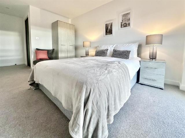 Eboracum Way, York 2 bed apartment to rent £1,950 pcm £450 pw