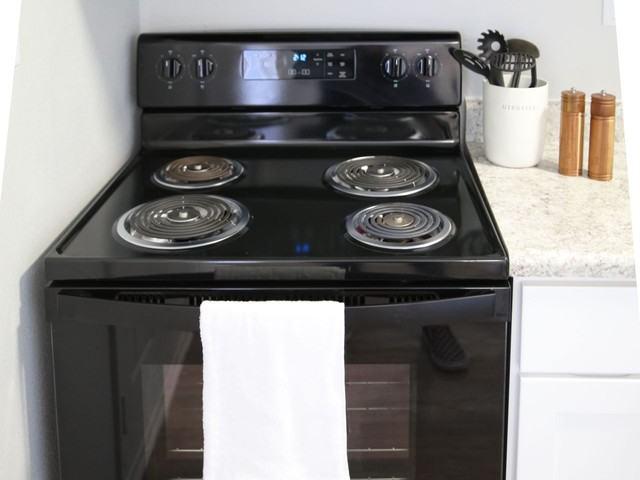 Ebbetts Plaza Apartments 2 Bedroom Apartment for Rent at 512 Featherstone Ct, Virginia Beach, VA 23462 Northwest Virginia Beach