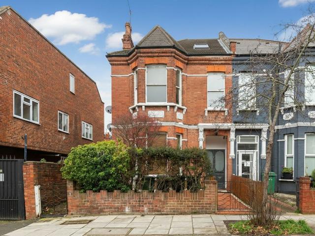 Ebbsfleet Road, London NW2, 3 bed flat to rent, £2,950 pcm | PrimeLocation