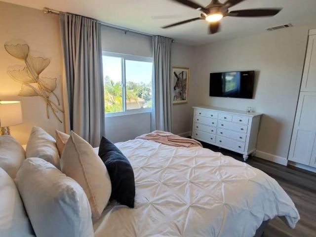 Ebers 4 Bedroom Apartment for Rent at 1558 Ebers St, San Diego, CA 92107 Ocean Beach