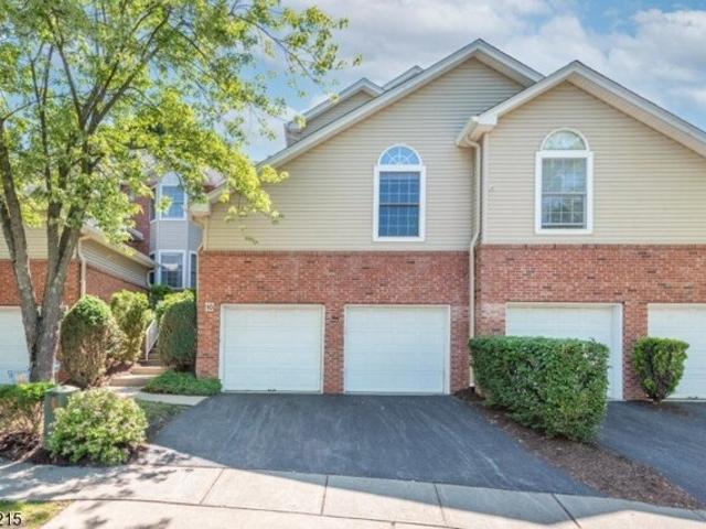 Ebersbach Ln, Roseland, Home For Sale