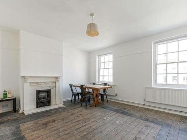 Ebury Bridge Road, Victoria, 3 Bedroom Flat