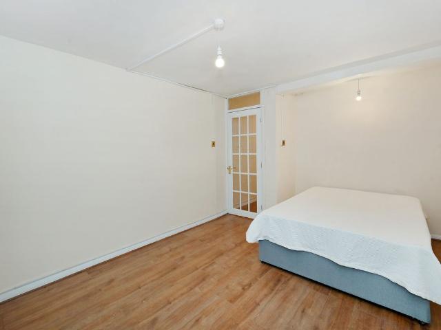 Ebury Bridge Road, Pimlico, London SW1W, Studio to rent, £1,850 pcm | PrimeLocation