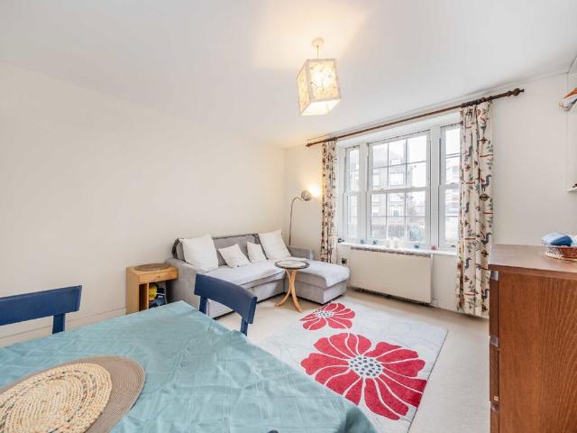 Ebury Bridge Road, London SW1W, 1 bed flat to rent, £2,149 pcm | PrimeLocation