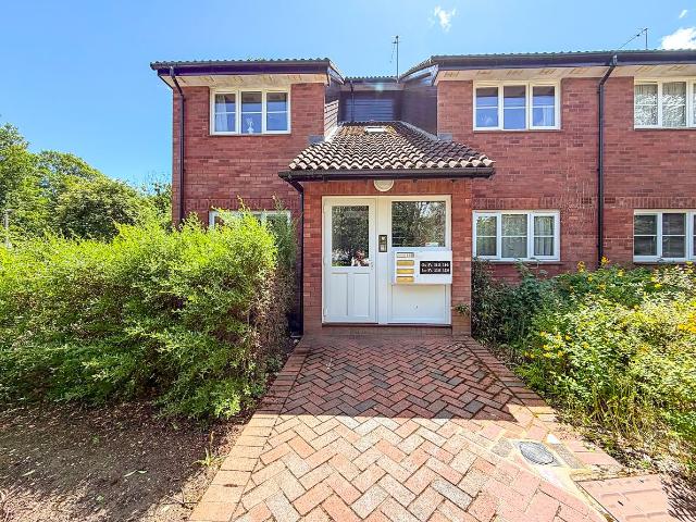 Ebury Road, Watford WD17, 1 bed flat to rent, £1,250 pcm | PrimeLocation