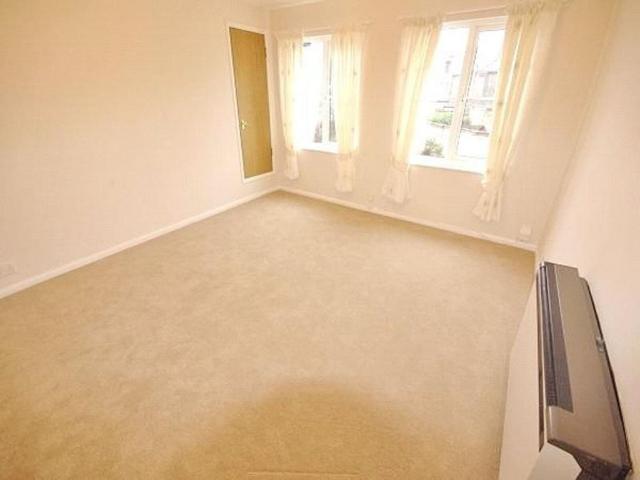 Ebury Road, WD17, Watford, WD17 1 bed maisonette to rent £1,225 pcm £283 pw