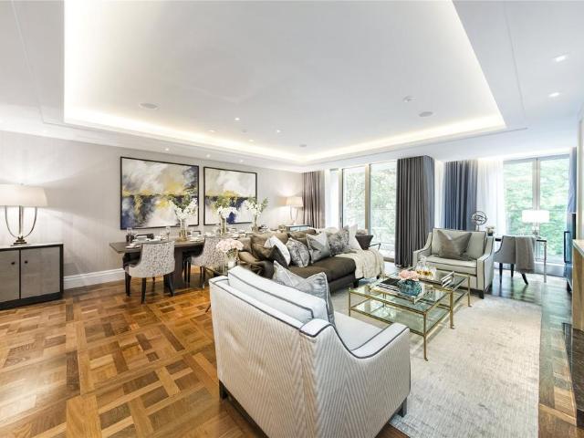 Ebury Square, Belgravia, London, SW1W 2 bed apartment to rent £17,117 pcm £3,950 pw