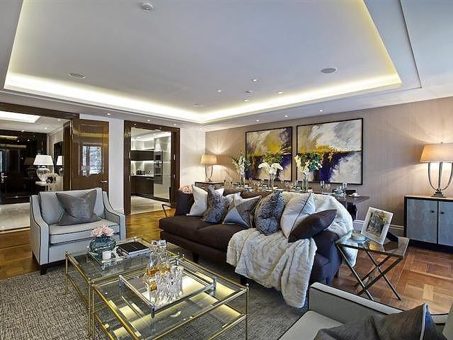 Ebury Square, Belgravia, London SW1W 2 bed flat to rent £17,117 pcm £3,950 pw