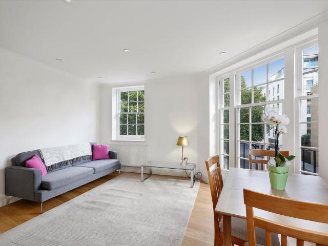 Ebury Street, Belgravia, London SW1W, 1 bed flat to rent, £3,445 pcm | PrimeLocation