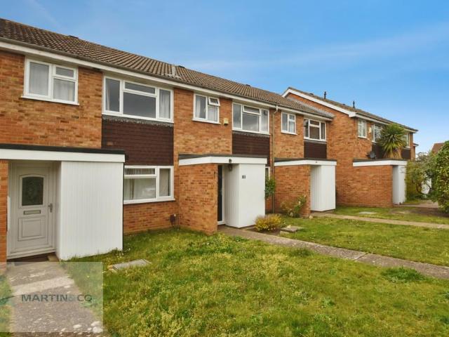 Egmont Road 3 bed end of terrace house to rent £2,400 pcm £554 pw
