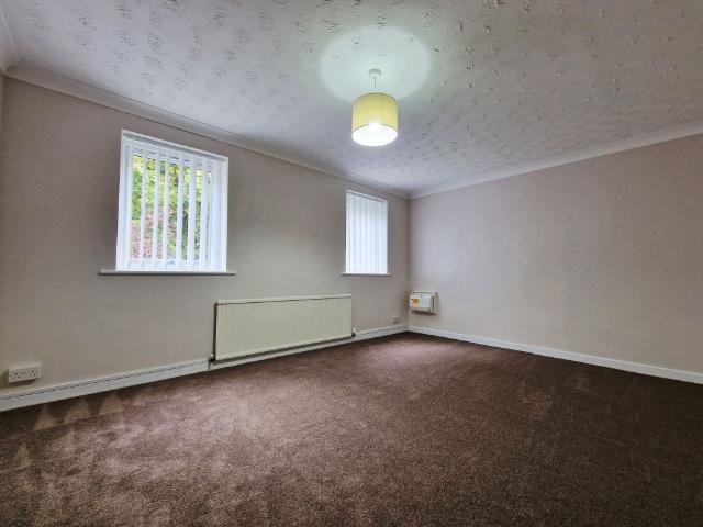 Egerton Court, Egerton Road