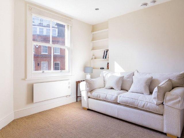Egerton Gardens, Chelsea, SW3 Studio to rent £2,058 pcm £475 pw