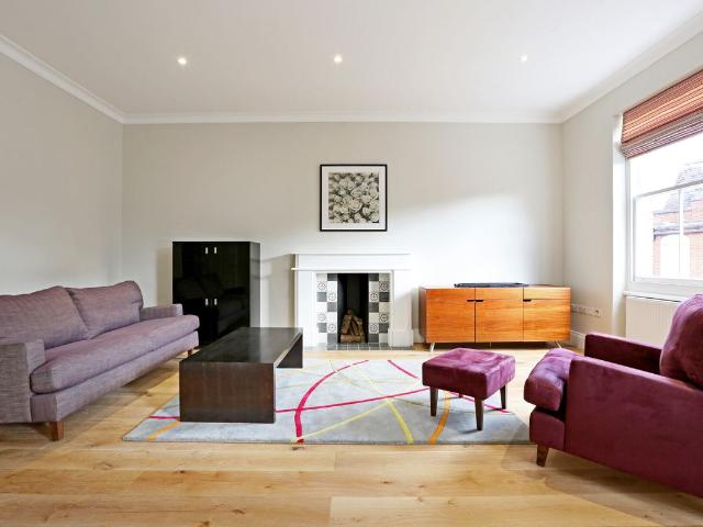 Egerton Gardens, London SW3, 2 bed flat to rent, £3,835 pcm | PrimeLocation