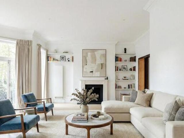 Egerton Gardens, London, 2 Bedroom Apartment