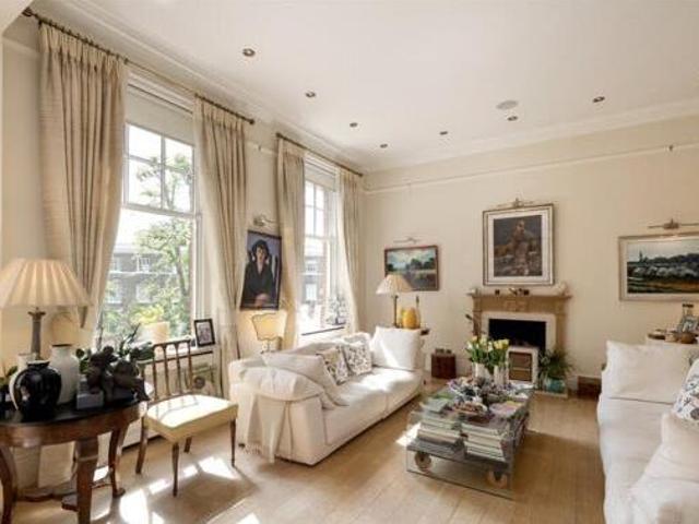 Egerton Gardens, London, 3 Bedroom Apartment