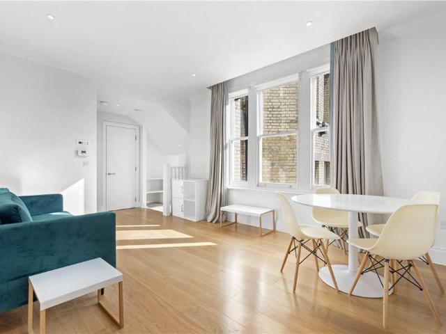 Egerton Gardens Mews, Knightsbridge. 1 bed apartment to rent £3,250 pcm £750 pw