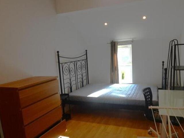 Egerton Road, Fallowfield, 9 Bedroom Flat