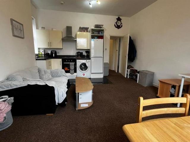 Egerton Road Fallowfield, Manchester M14 1 bed flat to rent £1,000 pcm £231 pw