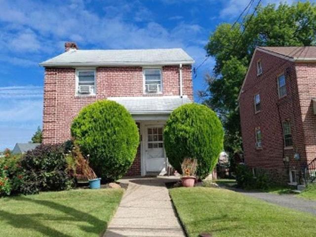 Eggleston Cir
