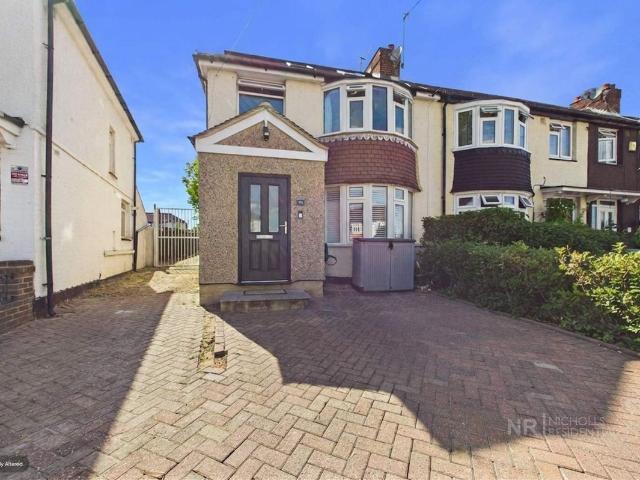 Egham Crescent, North Cheam, Surrey. SM3, 4 bed end terrace house to rent, £2,800 pcm | PrimeLocation