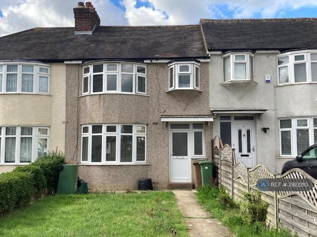 Egham Crescent, Sutton, SM3 3 bed terraced house to rent £2,350 pcm £542 pw