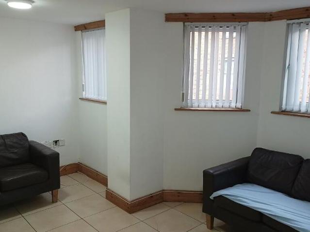 Eglantine Gardens, Belfast, BT9 6EZ