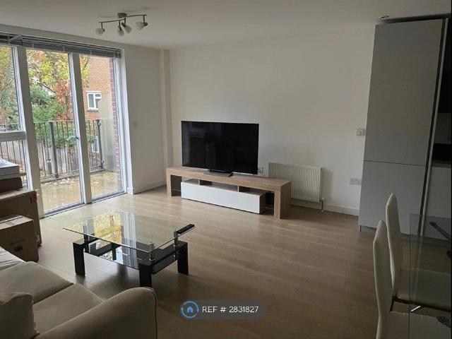 Egleton House, London SW15, Room to rent, £849 pcm | PrimeLocation
