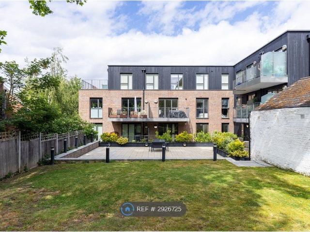 Egleton House, London SW15, 2 bed flat to rent, £2,250 pcm | PrimeLocation