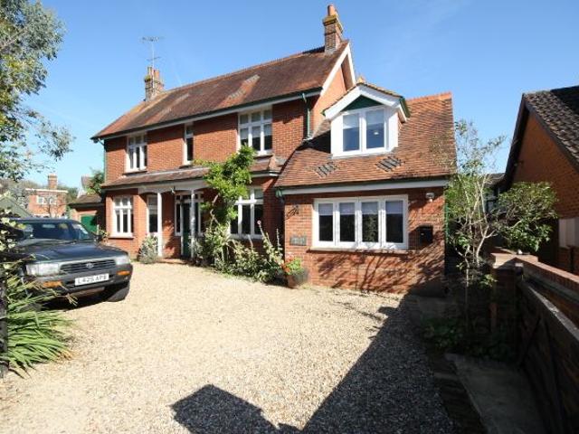 Egley Road, Woking GU22, 1 bed terraced house to rent, £1,100 pcm | PrimeLocation