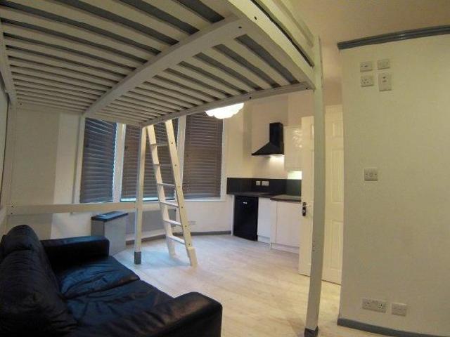 Egremont Place, Brighton BN2, Studio to rent, £1,150 pcm | PrimeLocation