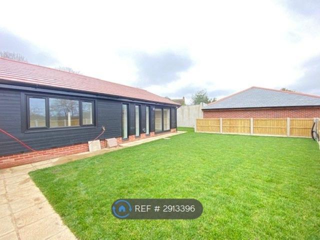 Egret Mews, Sturminster Marshall, Wimborne BH21, 2 bed bungalow to rent, £1,625 pcm | PrimeLocation