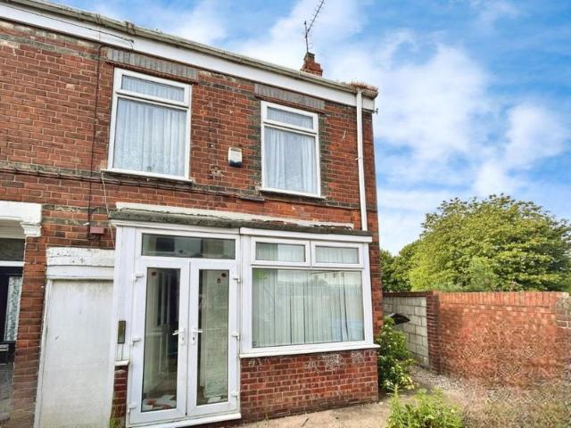 Egton Villas, Hull, HU8 7HT 3 bed end of terrace house for sal.