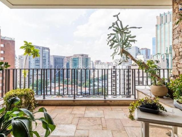 Ed Villa Alexander Rua Cojuba, 136. Apartamento Duplex Exclusivo à Venda no Itaim Bibi 615 m², 5 Su