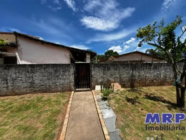 Edícula em terreno de 414m² de esquina em Ubatuba com escritura à 750m da Praia da Maranduba