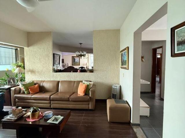Ed Diamond Tower Apartamento alto padrão à Venda 4 suítes, 2 Vagas, 276m² – Setor Oeste, Goiânia