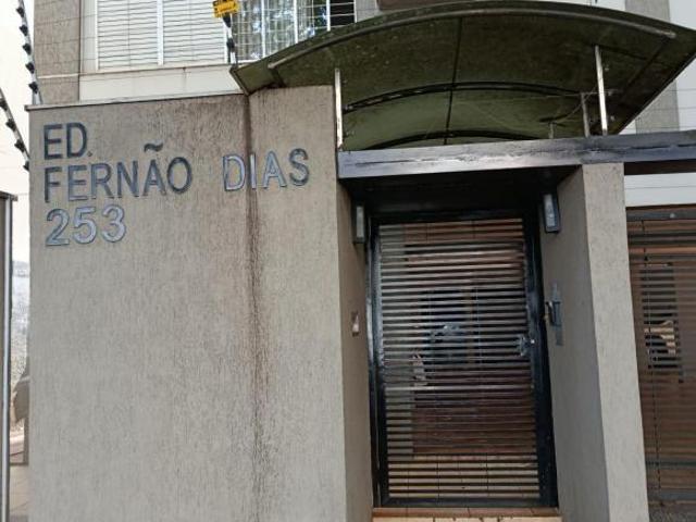 ED. FERNÃO DIAS C/ ELEVADOR AV. HUMAITÁ, 100,04M² ÚTIL